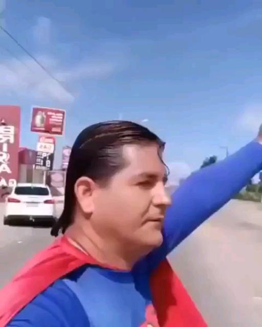 Superman é brasileiro!😂😂😂 - COS.TV