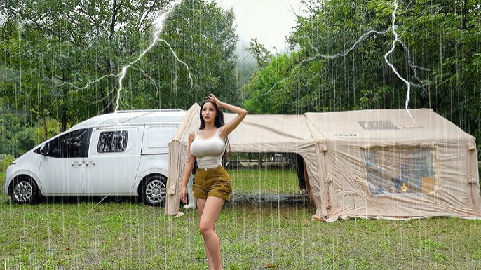 🌿Cắm trại trong mưa lớn với lều bơm hơi 3 phòng XXL + xe cắm trại🌿 - COS.TV