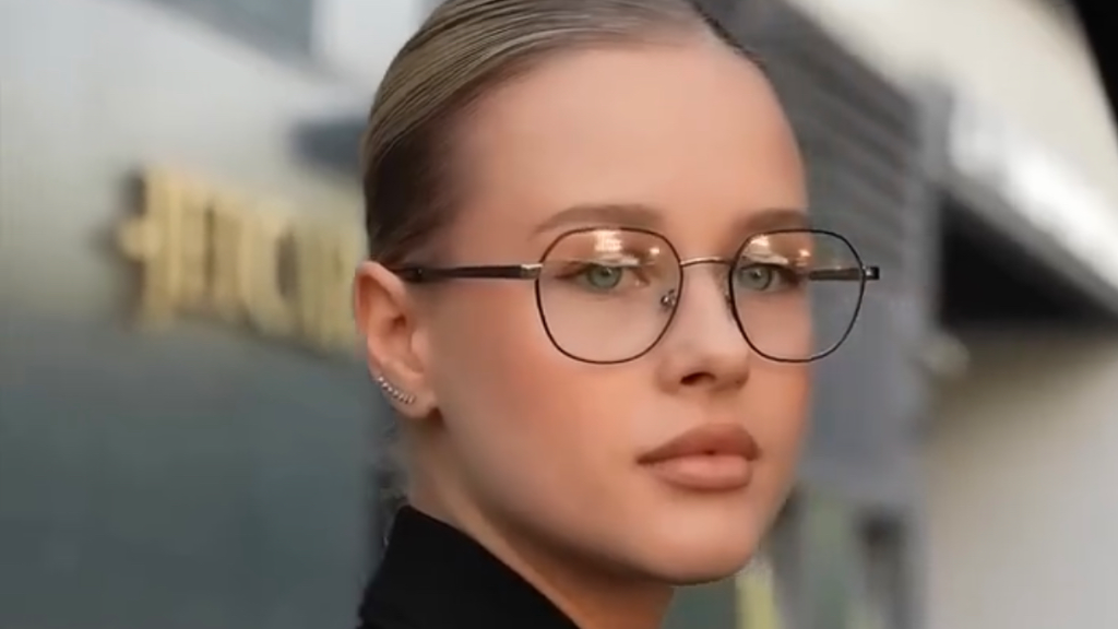 BMW LATEST. MODEL - COS.TV