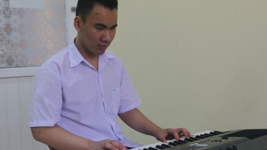 Thư pháp | Đông Trường (OFFICIAL MV) - COS.TV