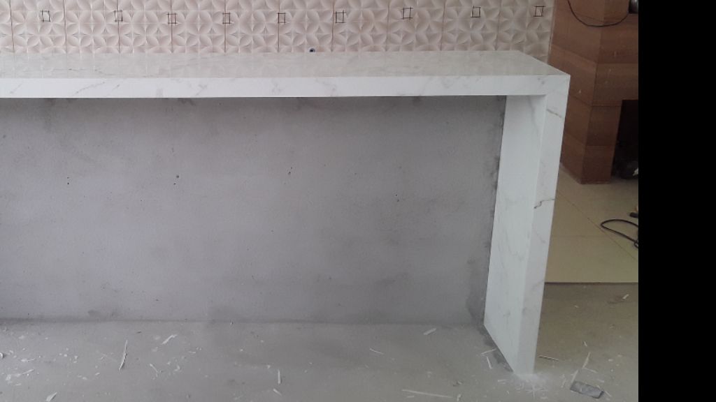 Pia e ilha toda em porcelanato - COS.TV