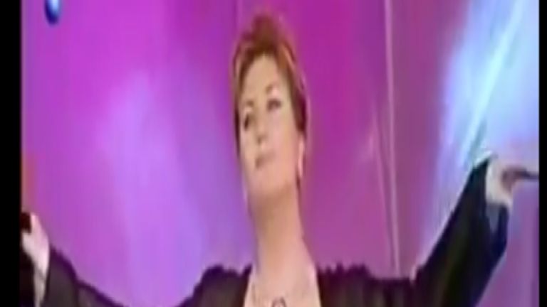 music ebru gündeş - COS.TV